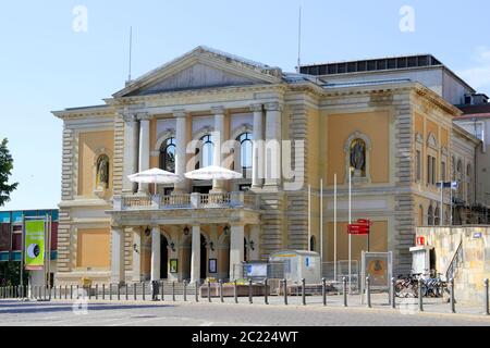 opera house in halle / saale at night Stock Photo - Alamy