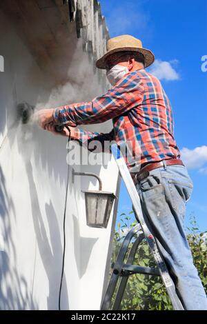 sanding the house Stock Photo - Alamy