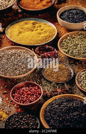 spices in bowls: curry pink and black pepper paprika powder Stock Photo ...