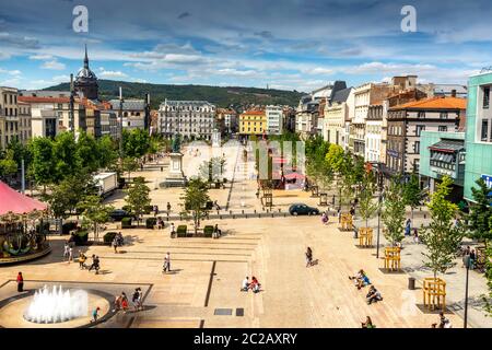 Clermont-Ferrand, Place de Jaude Stock Photo - Alamy
