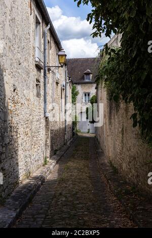 France, Oise, Senlis, houses Stock Photo - Alamy