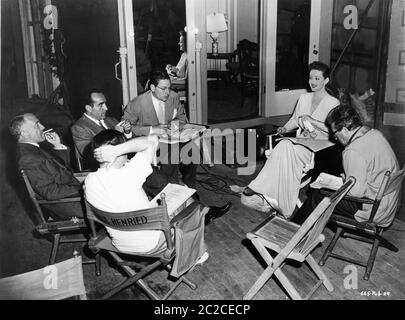 DECEPTION, Bette Davis, on set, 1946 Stock Photo - Alamy
