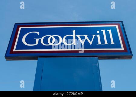 RICE LAKE, WI/USA - JUNE 14, 2020: Harbor Freight Tools retail store ...