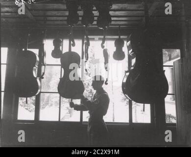 Views of Mittenwald - reportage Heinrich Hoffmann Photographs 1933 ...