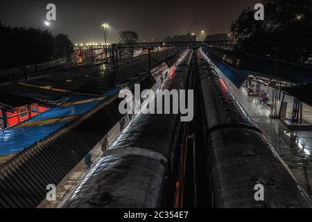 Old delhi station at night Stock Photo - Alamy