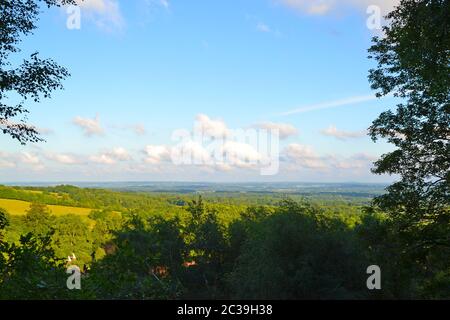 The Mariners Hill loop path, by Chartwell, Kent, Engand. On the ...