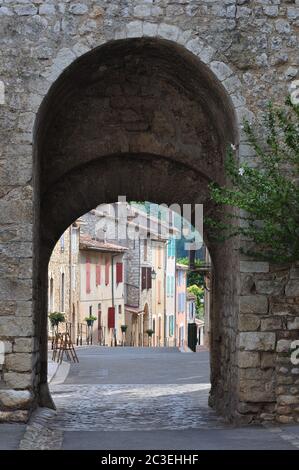 Village of quinson in the south of France. old stone, valensole, france ...
