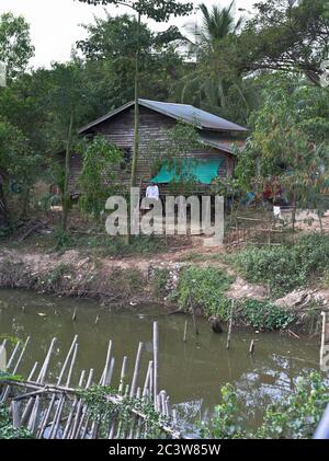 dh Burmese village shack YANGON MYANMAR Traditional wooden house ...