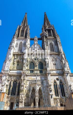 Beautiful view of the Regensburg Cathedral ( St. Peter's Cathedral) on ...