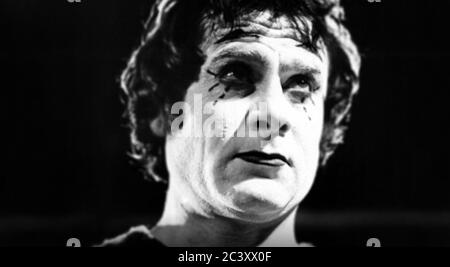 CREATING A CHARACTER: THE MONI YAKIM LEGACY, Moni Yakim, mime performance, 2020. © First Run ...