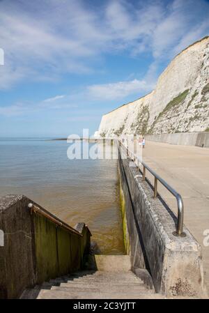 White Cliffs at Saltdean, near Brighton, East Sussex Stock Photo - Alamy