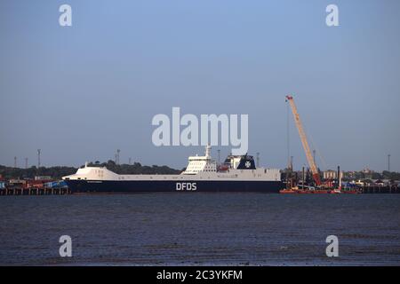 Ro-Ro cargo ship Selandia Seaways docked at Ro-Ro 4 Terminal, Port of ...