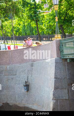 Monument sculpture of Chizhik-Pyzhik small bird on Fontanka river, St ...
