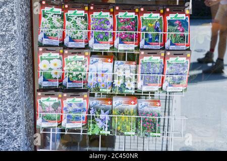 Gift shop in Zermatt, Switzerland Stock Photo - Alamy