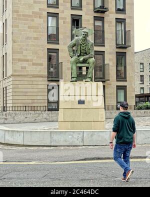 Charles Rennie Mackintosh statue in housing development in Anderston ...