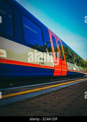 Overground train at Bushey station - Watford Stock Photo - Alamy