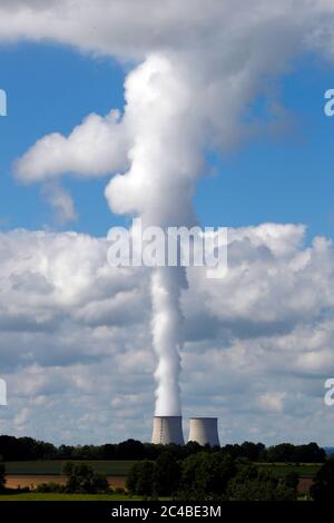 Cooling towers / smokestacks of a nuclear power plant spewing white ...