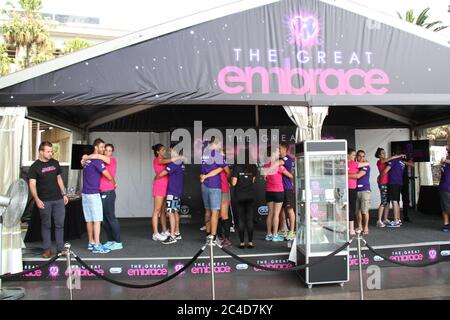 Couples take part in The Great Embrace Guinness World Records official ...