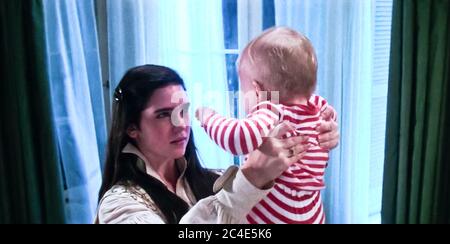 JENNIFER CONNELLY, TOBY FROUD, LABYRINTH, 1986 Stock Photo - Alamy