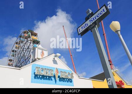 Fun Park on Atlantic Drive, Virginia Beach, Virginia, USA Stock Photo ...