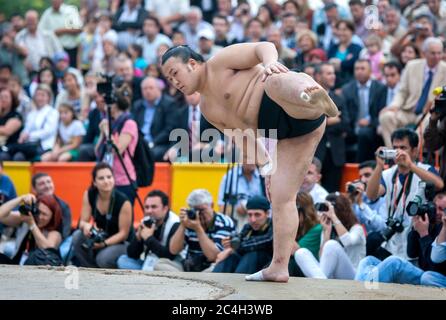 A sumo wrestler prepares for battle during an exhibition bout at Edirne ...
