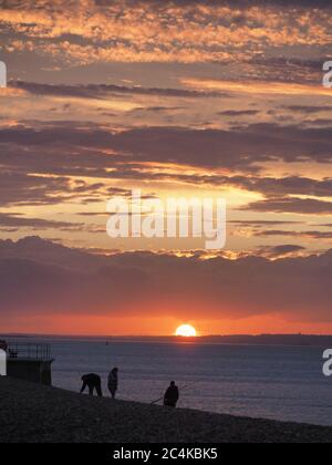 Sheerness, Kent, UK. 27th June, 2024. UK Weather: sunset in Sheerness ...