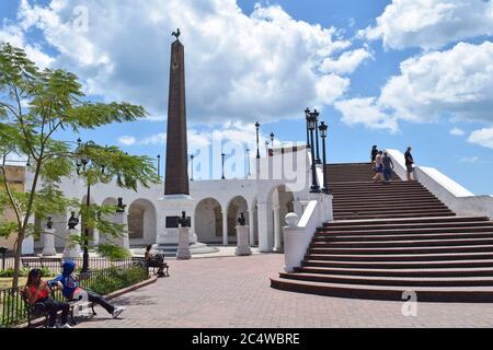PANAMA CITY, PANAMA - FEBRUARY 28, 2018: Pablo Arosemena Statue, Plaza ...