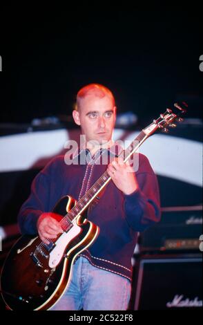 Oasis (l-r): Alan White, Paul „Bonehead“ Arthurs, Liam Gallagher, Noel ...