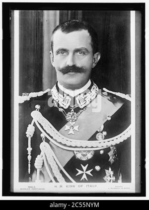 ITALIAN ROYAL FAMILY. KING VICTOR EMANUEL Stock Photo - Alamy