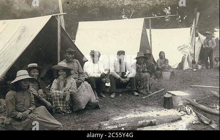 Indian camp, probably hop pickers, vicinity of Puget of Sound ...