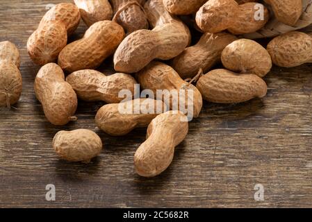 Peanuts in shell border Stock Photo - Alamy