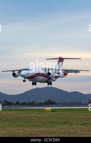 Coulson Aviation BAE Systems 146 (Avro RJ85) aerial fire fighting ...