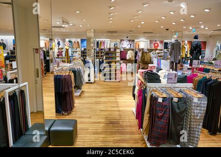 Berlin, Germany, Uniqlo clothing store on Tauentzien Stock Photo - Alamy