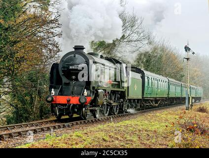 Maunsell designed 'School's' class (Class V) 4-4-0 steam loco ...
