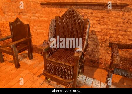 Medieval torture rack with spikes at the Medieval market, Barbate Stock ...