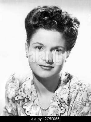 Jo-Carroll Dennison, (Miss America 1942), December 1944 Stock Photo - Alamy