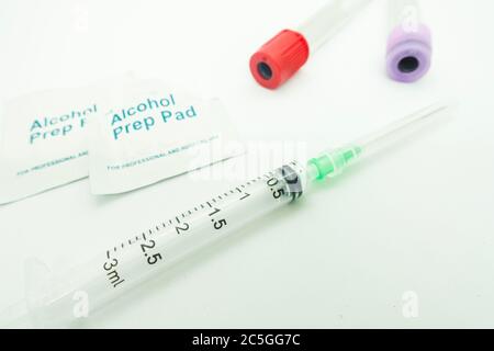 Blood collection kit: Syringe and color coded vacutainer blood ...