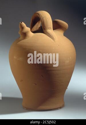 BOTIJO DE VERANO EN BARRO CON DECORACION-S XX ARTE POPULAR. Location ...