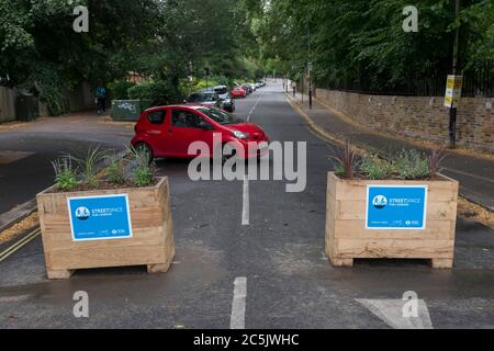 The pedestrianised road junction at Carlton Avenue, Court Lane and ...