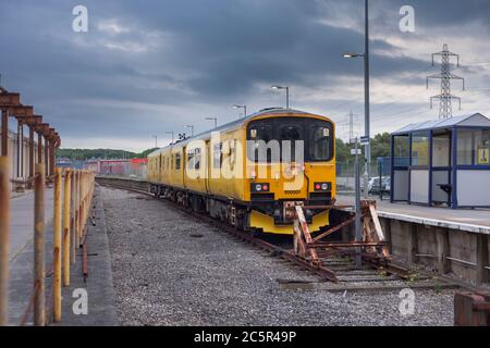 Network Rail class 950 track recording / assessment train 950001 at ...