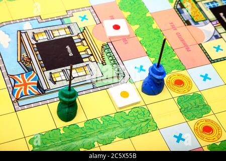 Spy ring game circa 1965 made by Waddingtons for 2-4 players the spies ...