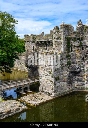 Construction of Beaumaris Castle was started in 1295, but it was never ...