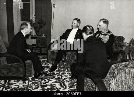 [Group portrait] The Governor General in Council. Group portrait, with ...