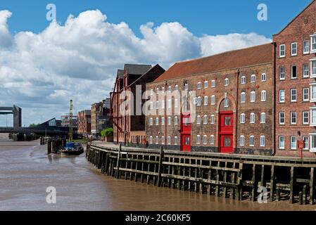 Warehouses overlooking the River Hull, Hull, Humberside, East Yorkshire ...