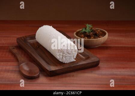 Puttu,Raw rice puttu,Arisi Maavu Puttu with chana or kadala curry ...