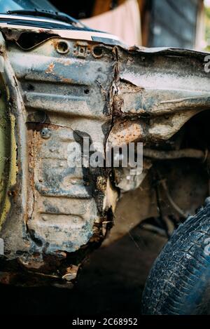 Details of a crashed car Stock Photo - Alamy