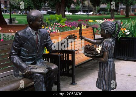 Statues, Esther Short Park, Vancouver, Washington Stock Photo - Alamy