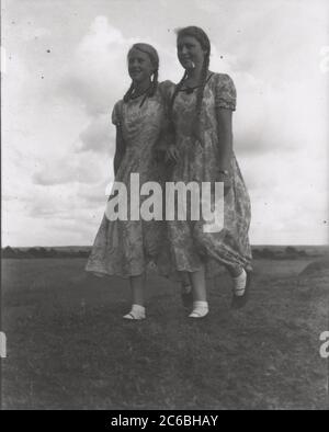 Traditional costumes and folk dance Heinrich Hoffmann Photographs 1934 ...