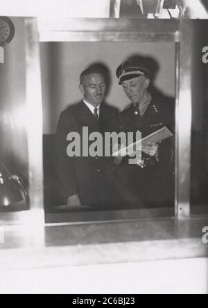 A day at the Reich Chancellery - reportage Heinrich Hoffmann ...