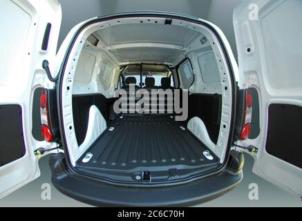 Open delivery van. Empty van with rear doors opened Stock Photo - Alamy